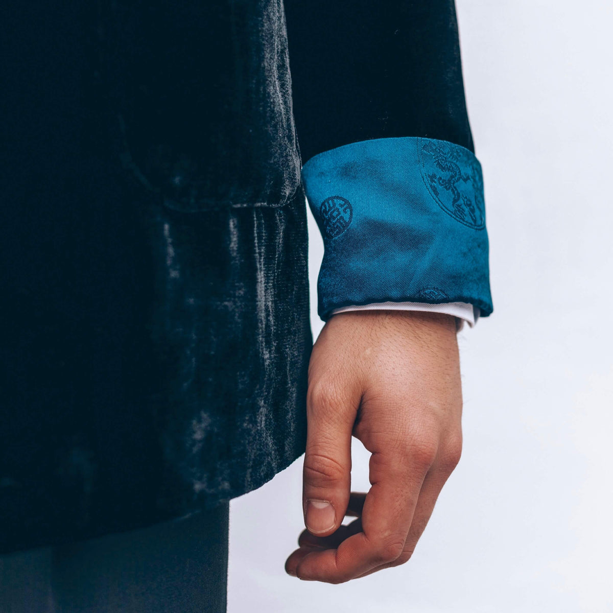 Mandarin Black Velvet Dinner Jacket – ATLAS THE BRAND